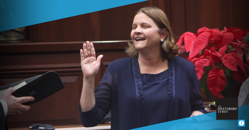Hendricks, Thompson sworn in as Family Court Judges - The Owensboro Times